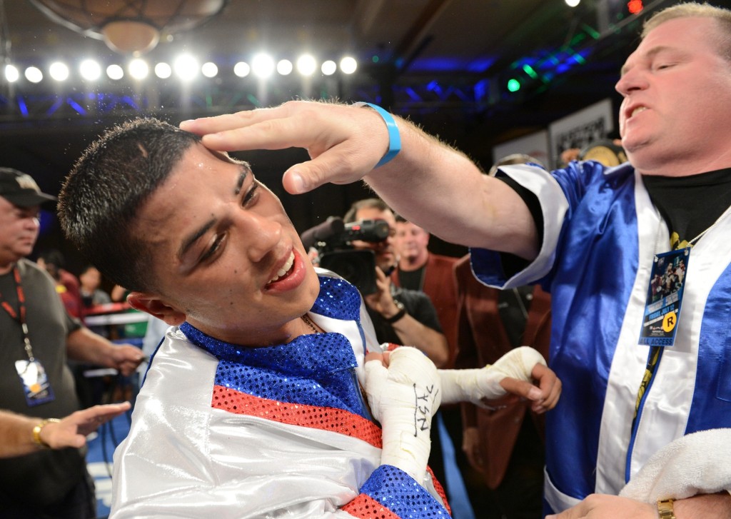 Exclusive photos: Chris Avalos overcomes Drian Francisco in a gritty ...