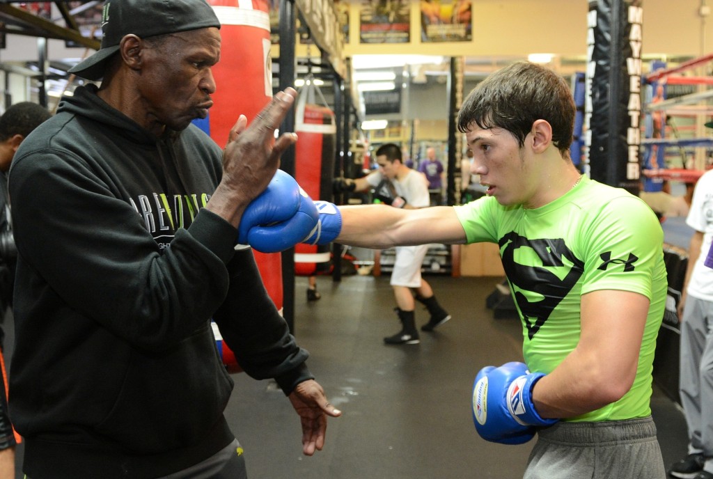 Award-winning photographer Naoki Fukuda pays a visit to the Mayweather ...
