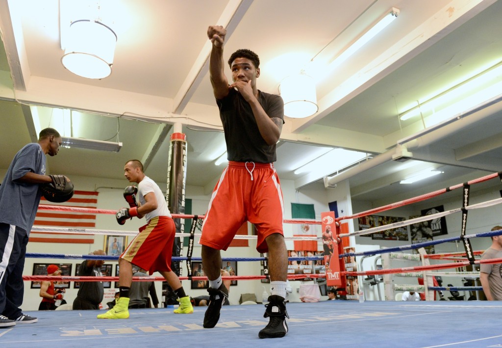 Award-winning photographer Naoki Fukuda pays a visit to the Mayweather ...