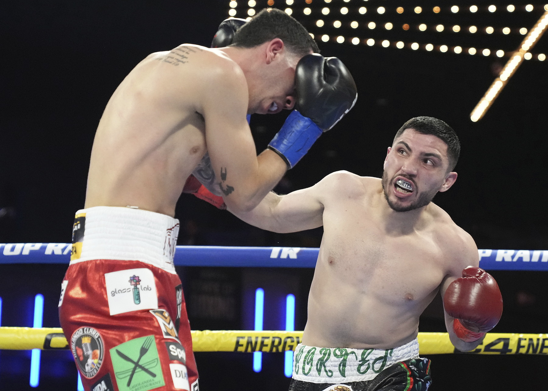 http://hustleboss.com/ | Giving you the latest from the world of sports ...